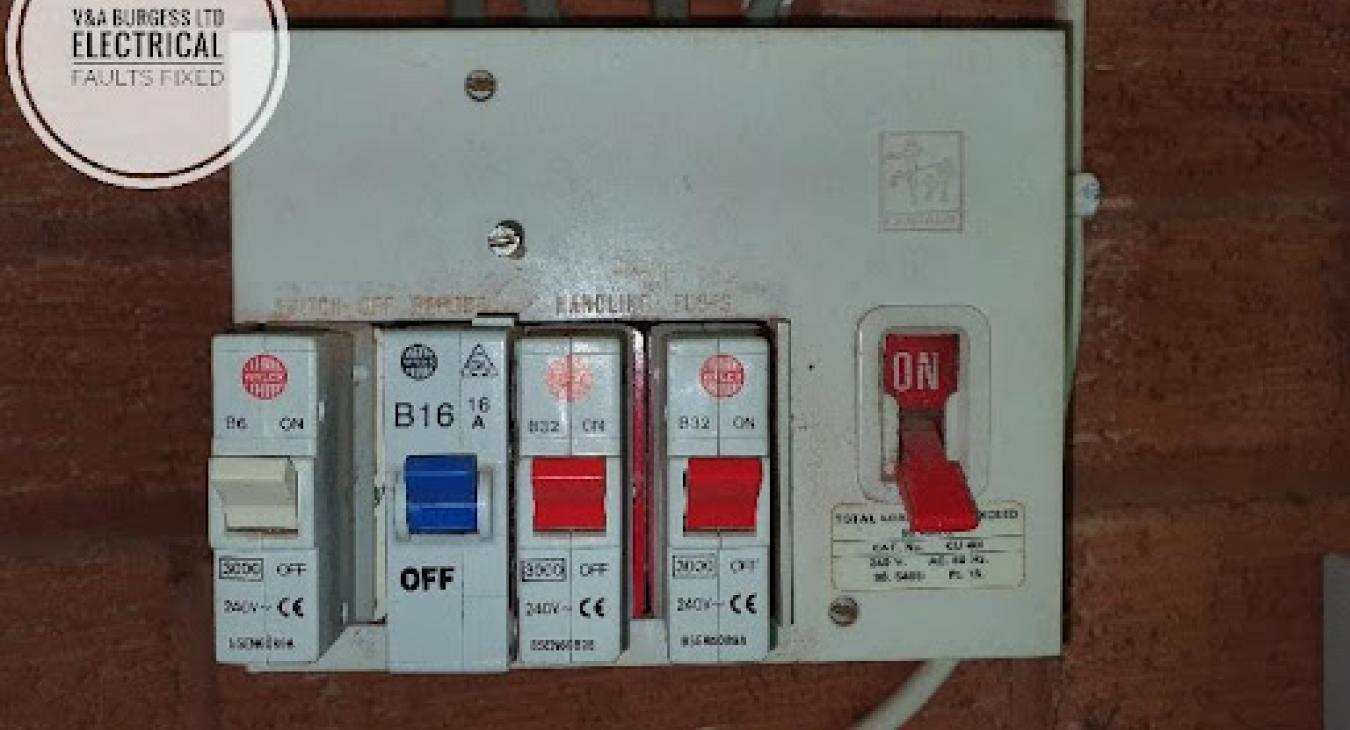 Fusebox Vs. Consumer unit⚡ | Electrical Faults Fixed